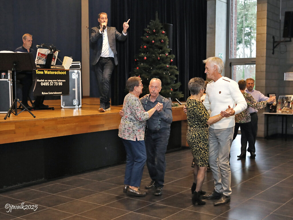 Okra Lutselus –Rooierheide viert Kerstmis